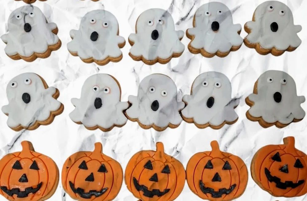 Μπισκότα με ζαχαρόπαστα Halloween - Ζούμε Ωραία